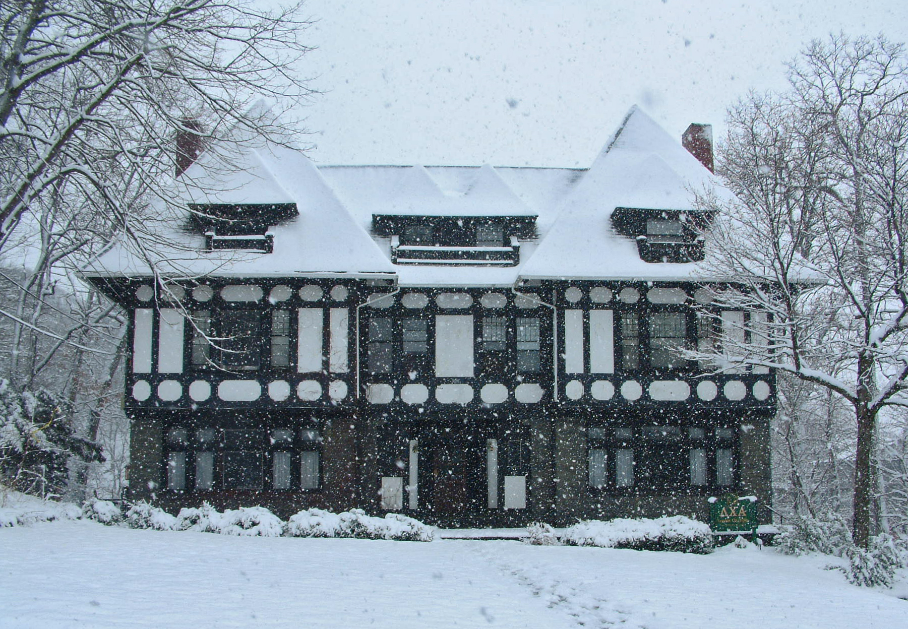 Edgemoor · ΛΧΑ Lambda Chi Alpha Fraternity · Cornell University